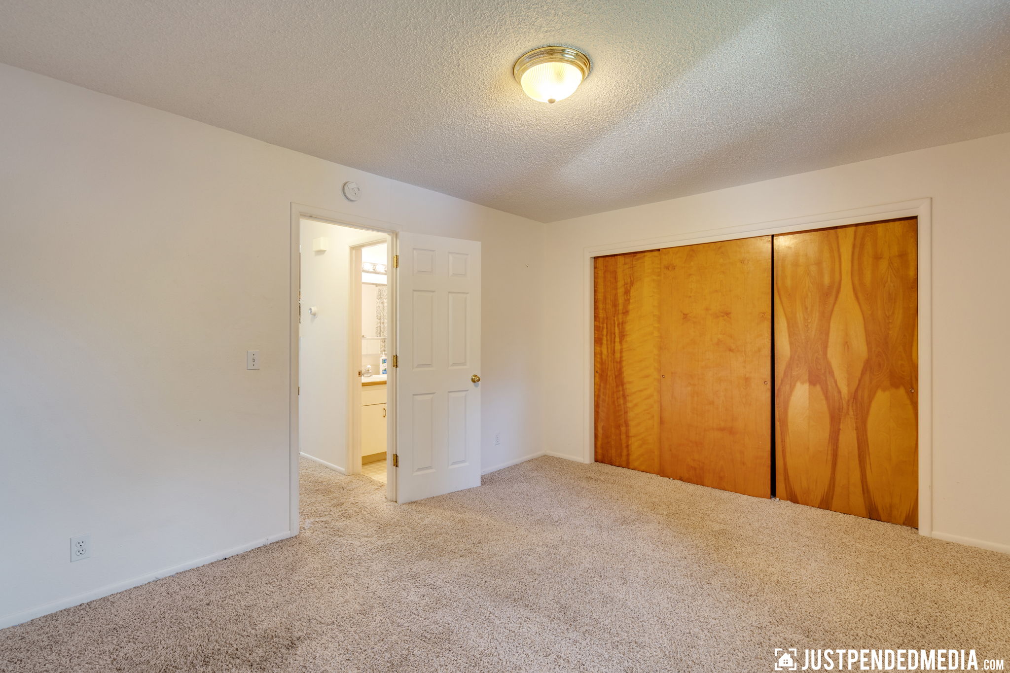 3137 Raspberry Rd, Anchorage, AK 99502 | Just Pended Media