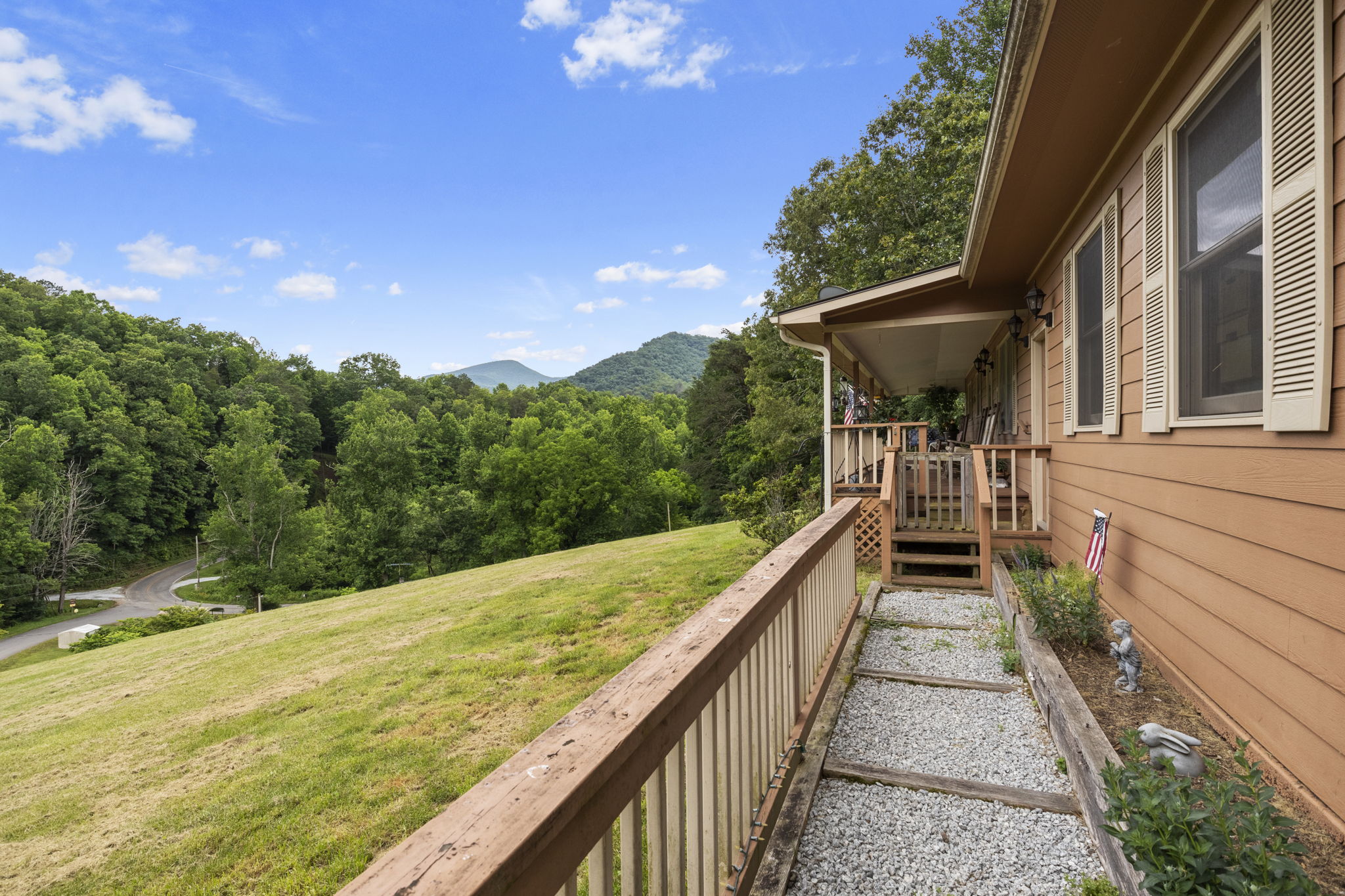 108 Buckeye Branch Rd, Franklin, NC 28734 | WNCRealEstatePhotography
