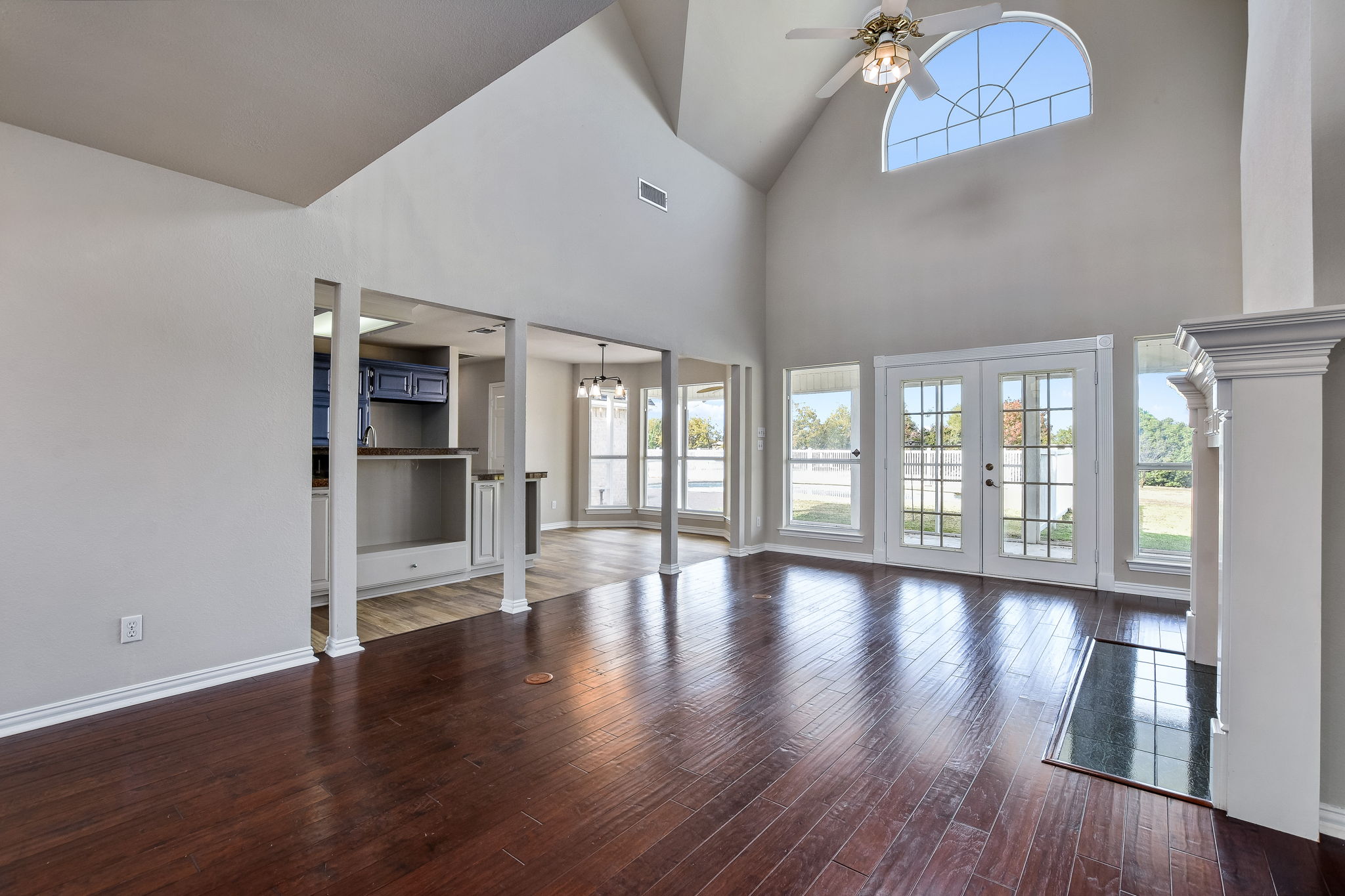 520 S Hardeman Cir, Justin, TX 76247 | Sharp Frame Media