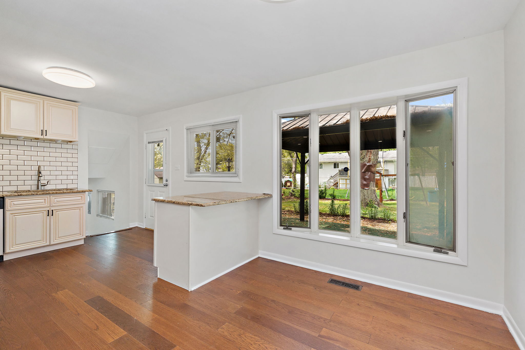 565 Edgemont Ln, Hoffman Estates, IL 60169 | Fox Valley Media Arts